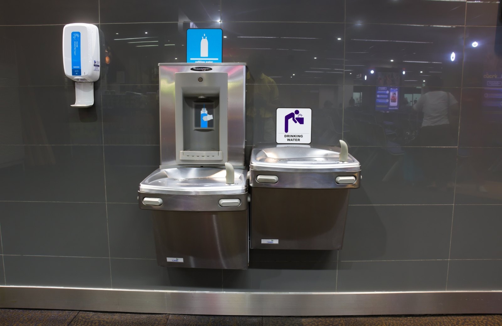 Can You Take a Hydro Flask on a Plane? (2025 TSA Guide)